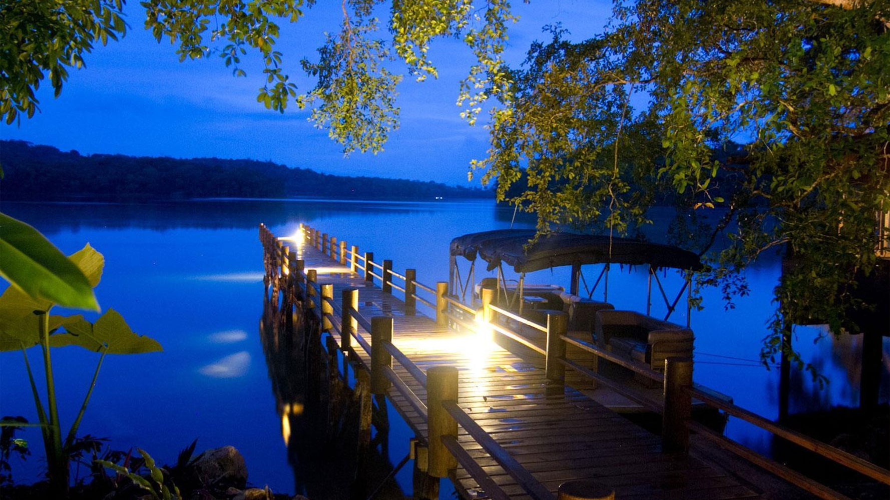 Resorts Moonlight Fun | HuffPost Contributor