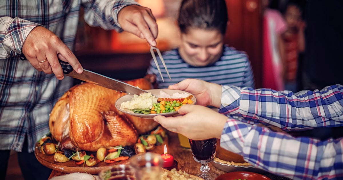 The One Thing Youre Forgetting To Bring To Thanksgiving Dinner