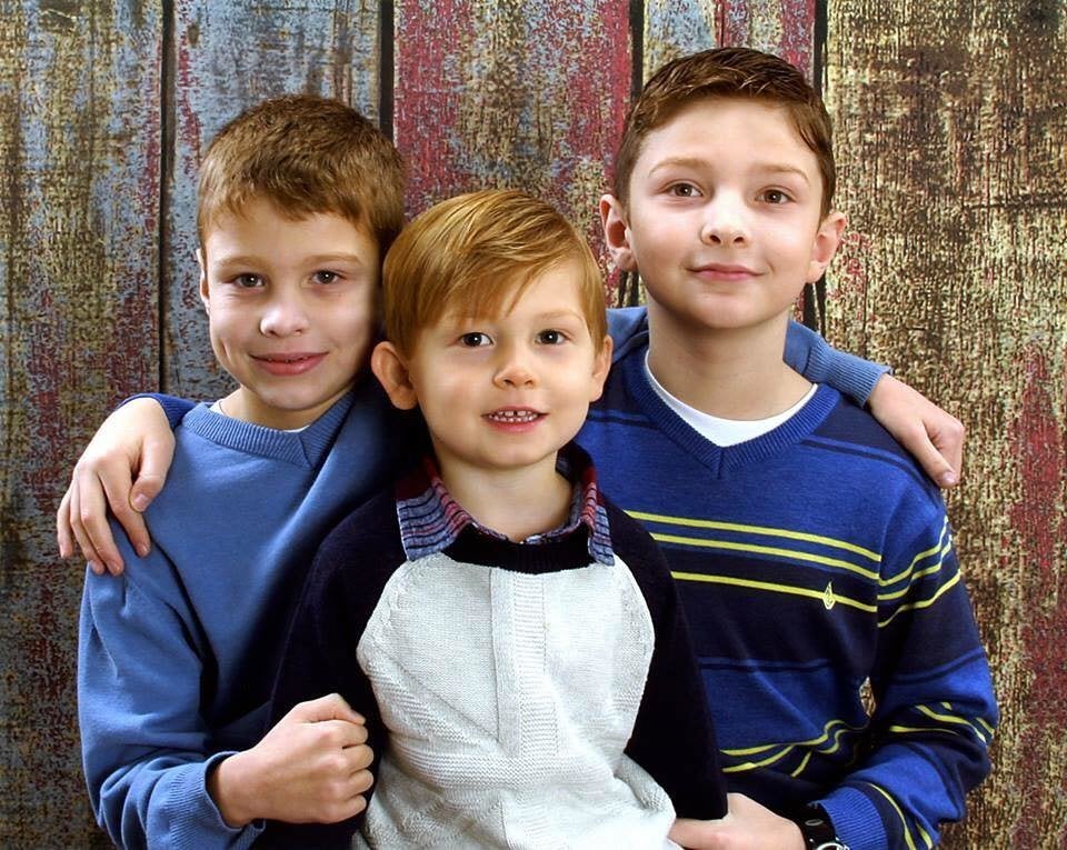 43 Photos Of Adopted Siblings That Show Family Is About Love, Not DNA ...