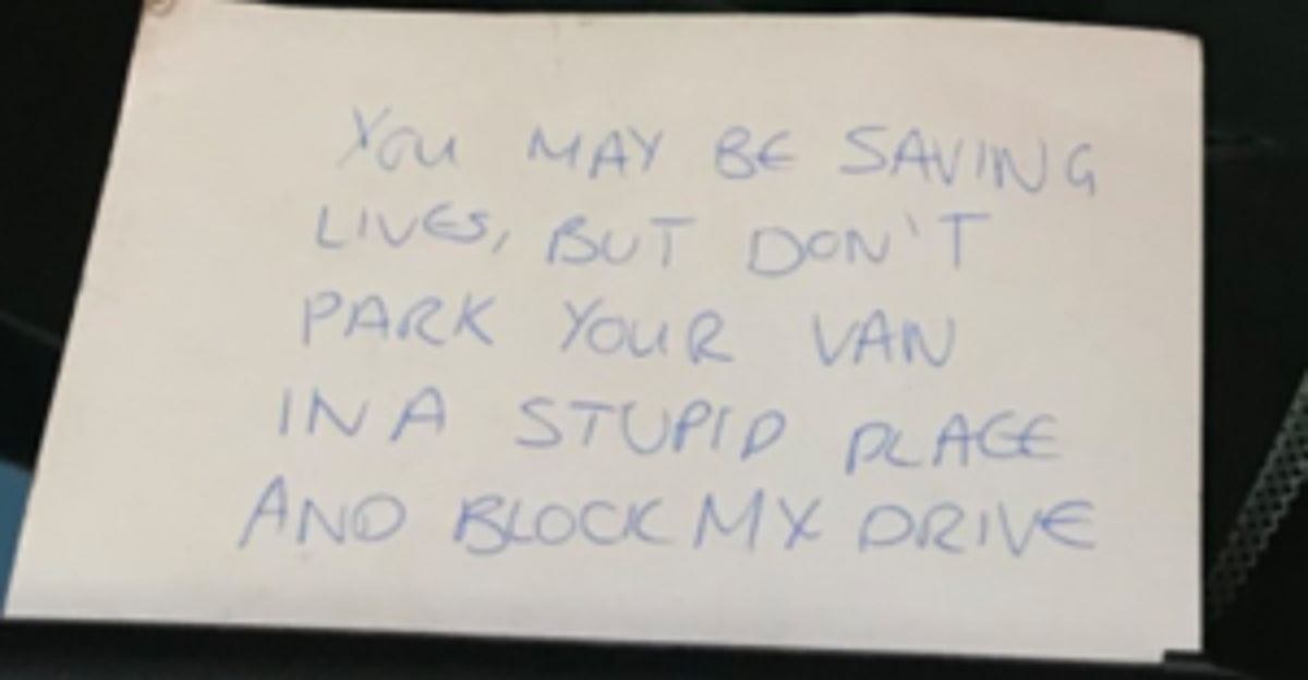Man Who Left Rude Note On Ambulance Blocking His Drive Admits ‘What I ...
