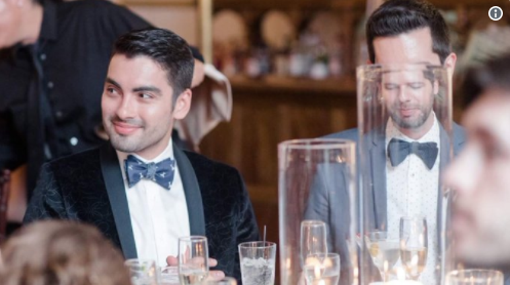 This Wedding Guest Has The Best Reaction To Hilarious Photo Fail ...