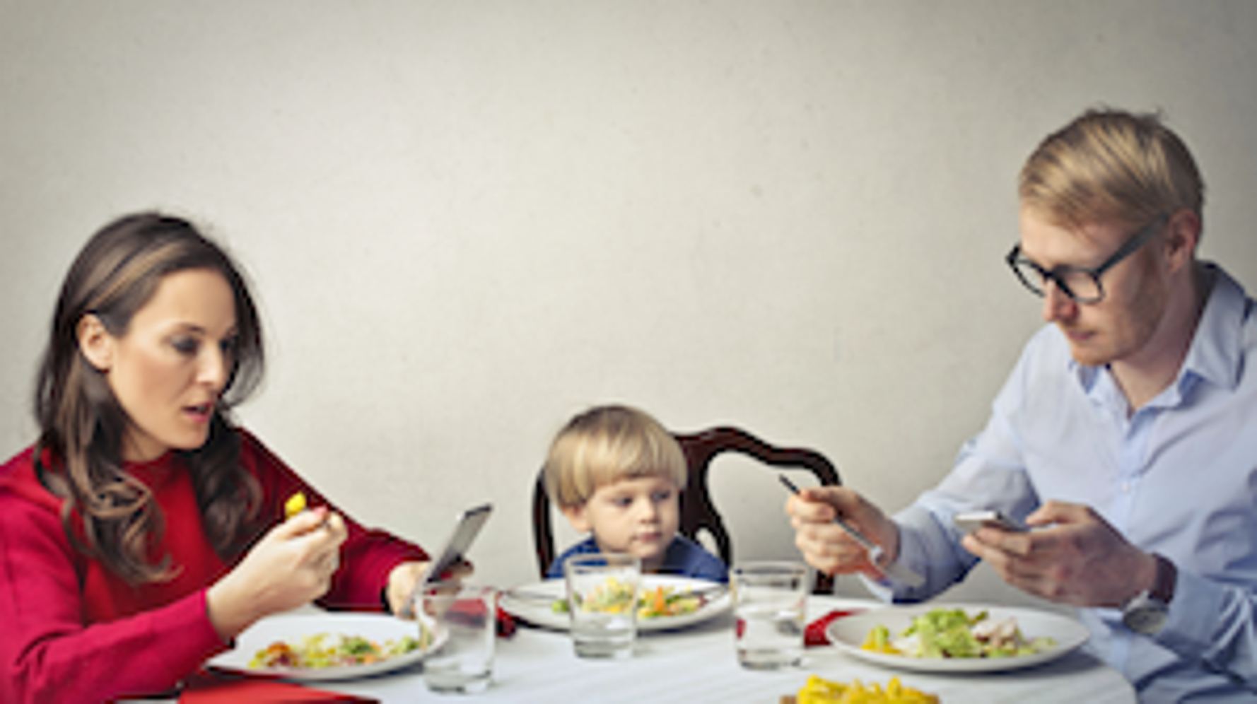 Three Tips for Parents to Put Away Their Phones | HuffPost null