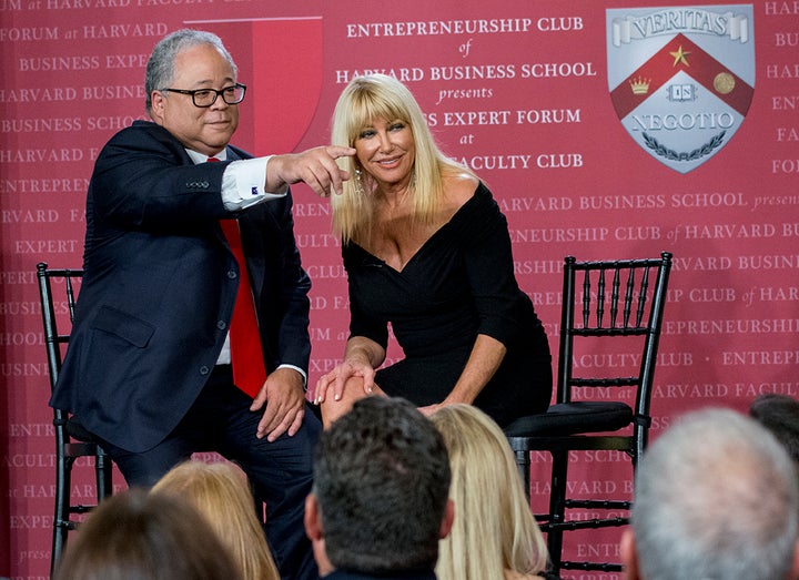 Civil Rights Attorney Vincent W. Davis Speaks at Business Expert Forum ...