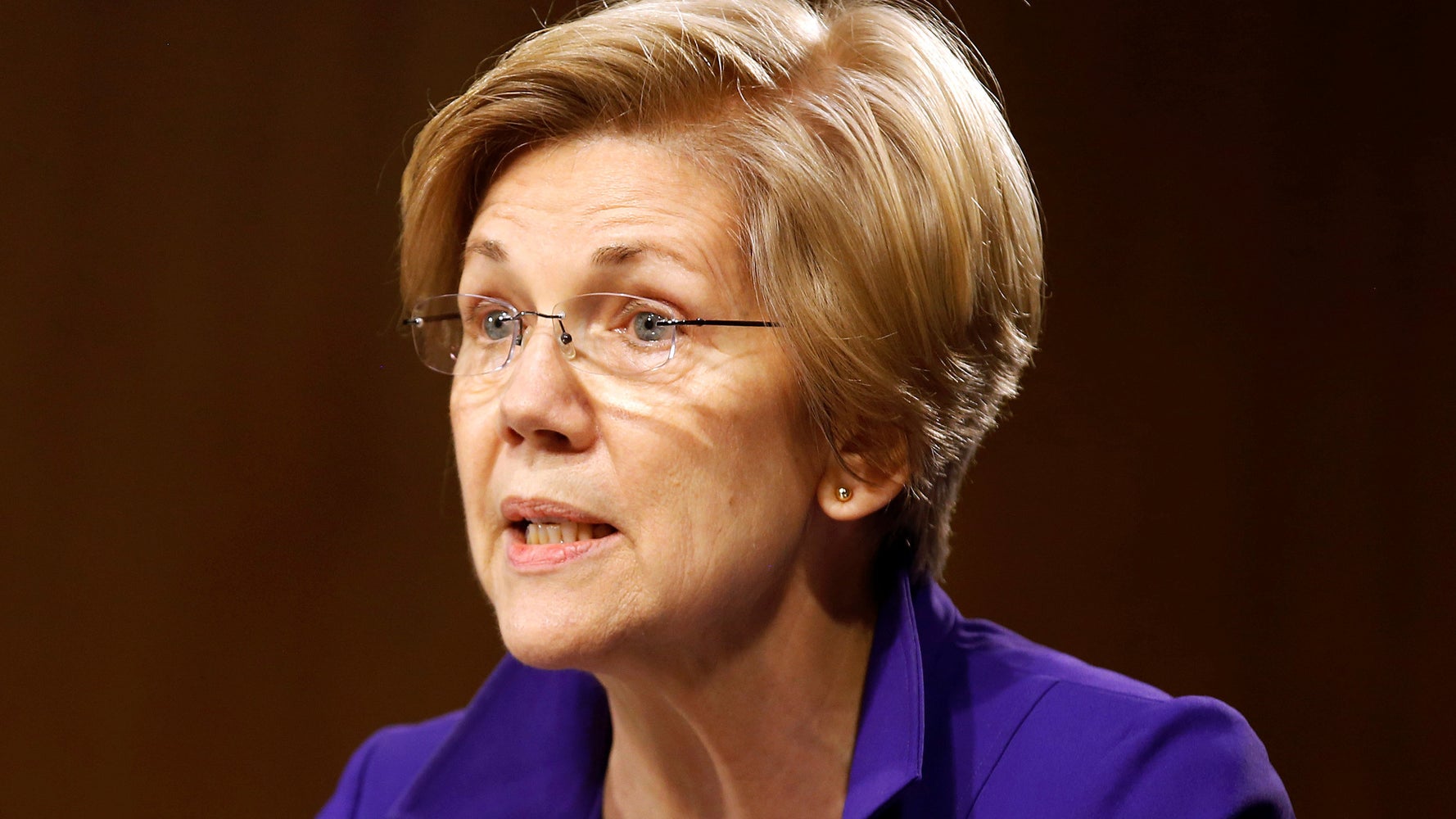 Elizabeth Warren On CFPB Clash: Trump Keeps Choosing 'Big Banks' Over ...