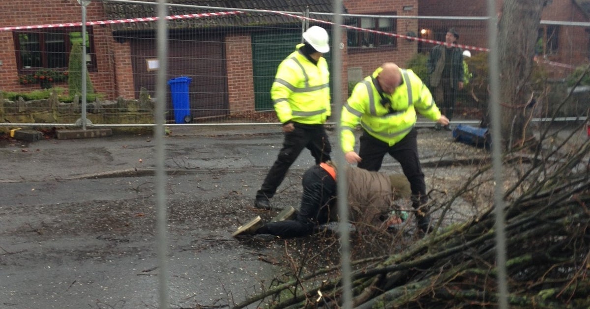 Violence used on peaceful protestors in Sheffield | HuffPost Contributor