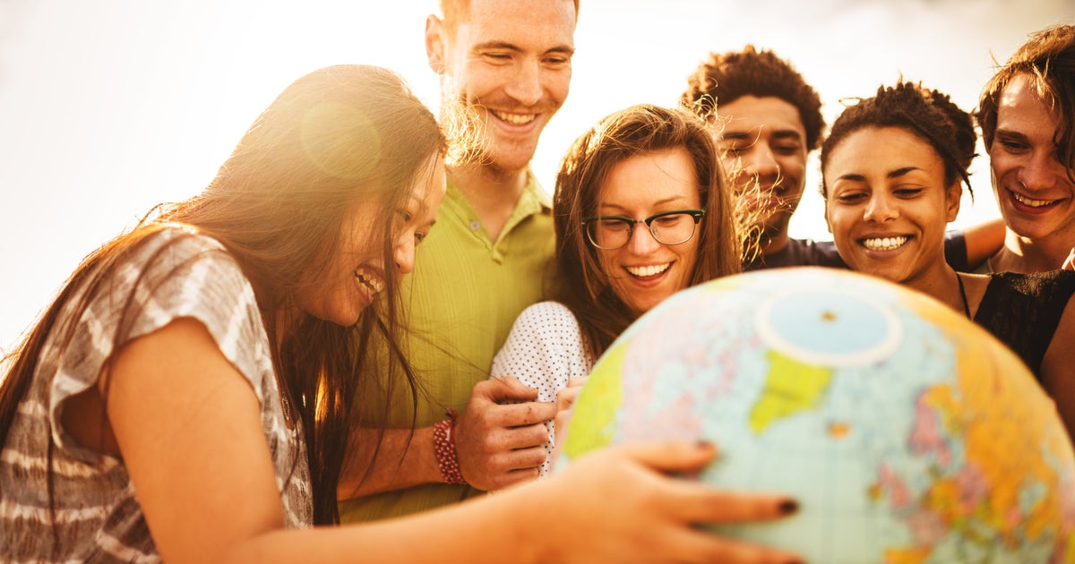 Spreading Love Everywhere You Go: Who Benefits From Volunteering ...