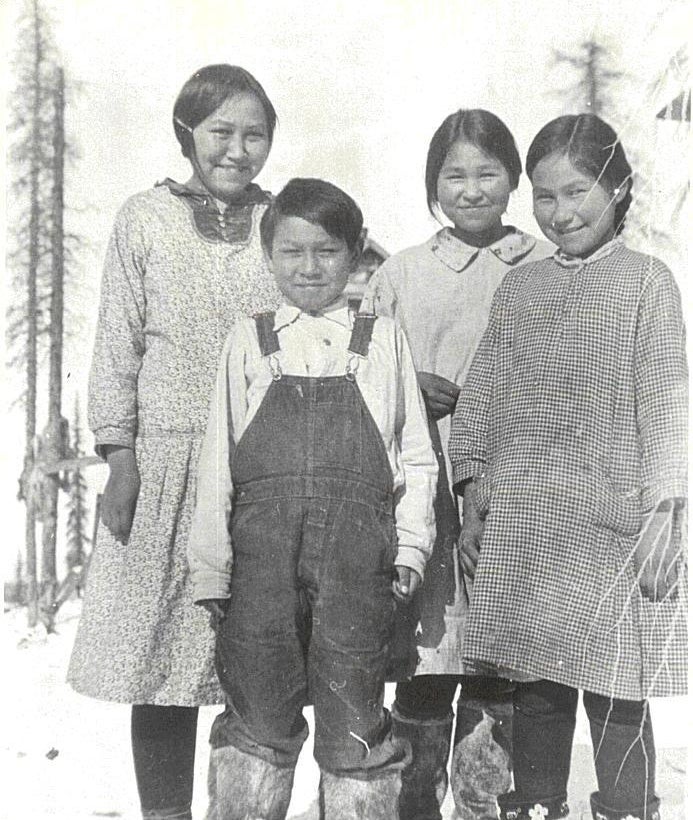 “Come On In” - The Epic Story of An Inupiat Eskimo Couple in ...