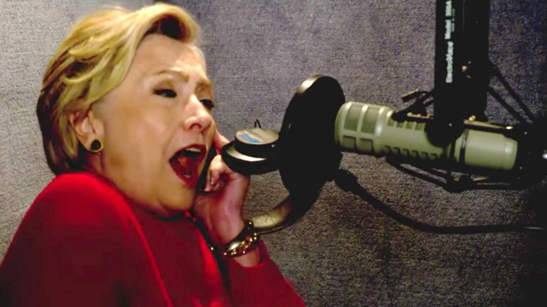 Hillary Clinton Steals The Show With Pitch-Perfect Cameo In ‘Song For ...
