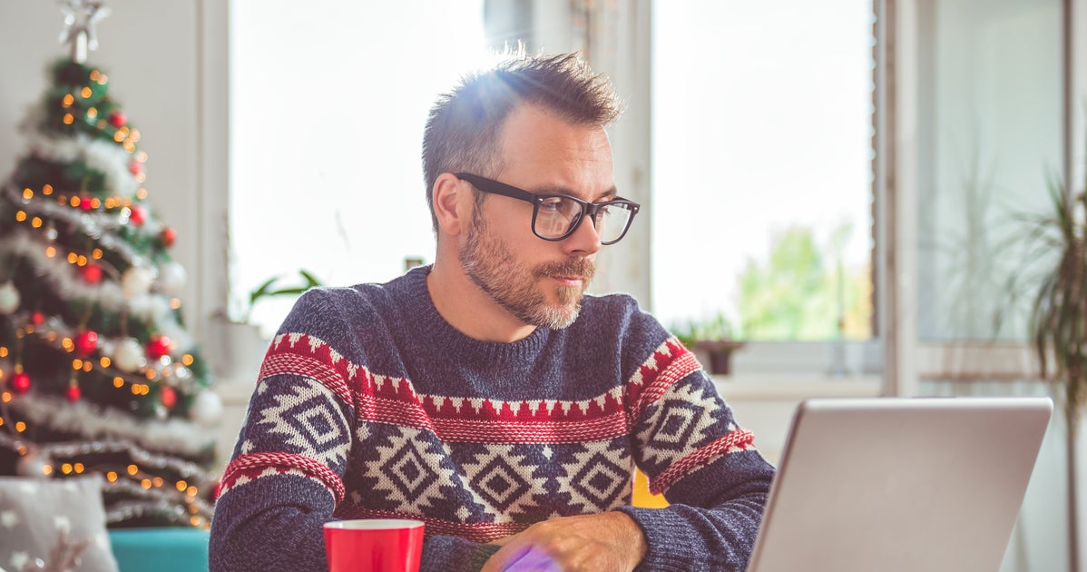 17 Things You Only Know If You're Working Over Christmas | HuffPost UK Life
