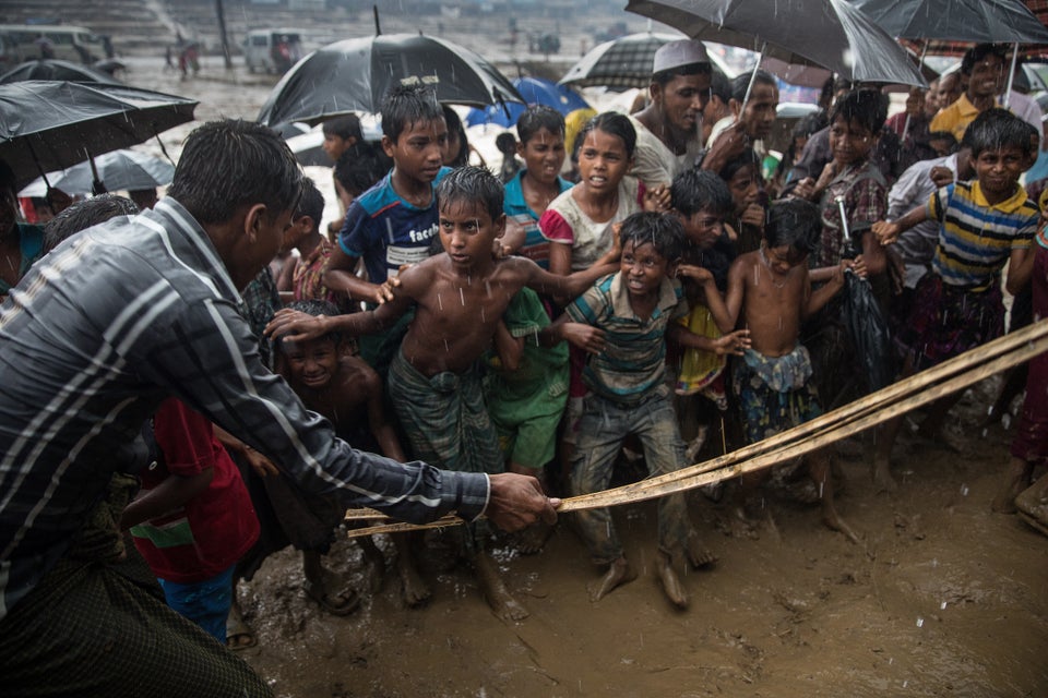 2017's Rohingya Crisis In Photos | HuffPost Latest News