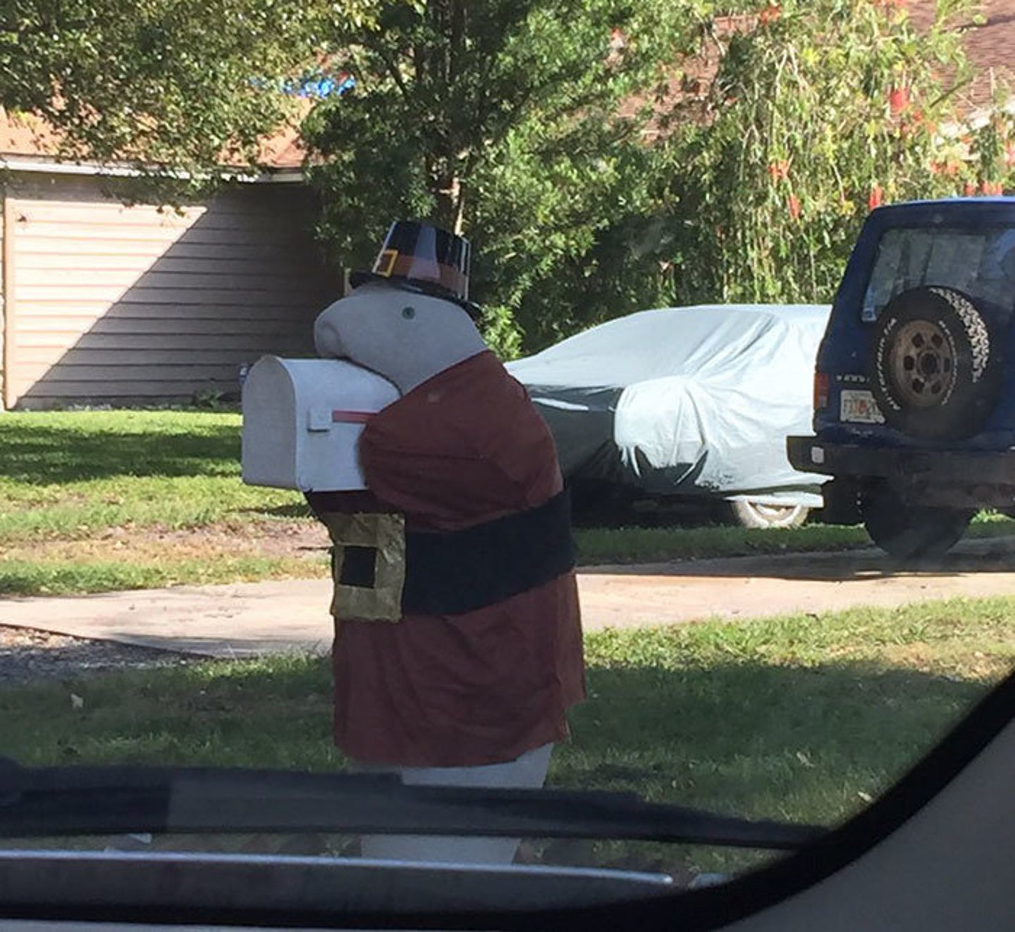 This Manatee Mailbox Has A Flawless Outfit For Every Occasion ...