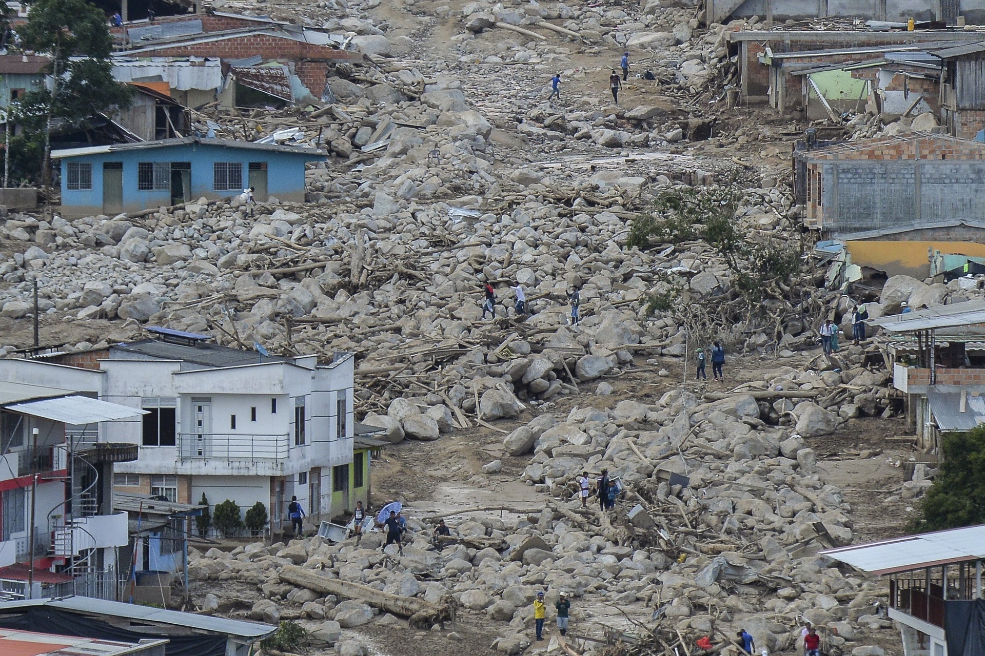 26 Photos That Show The Natural Disasters Humanity Faced In 2017 ...