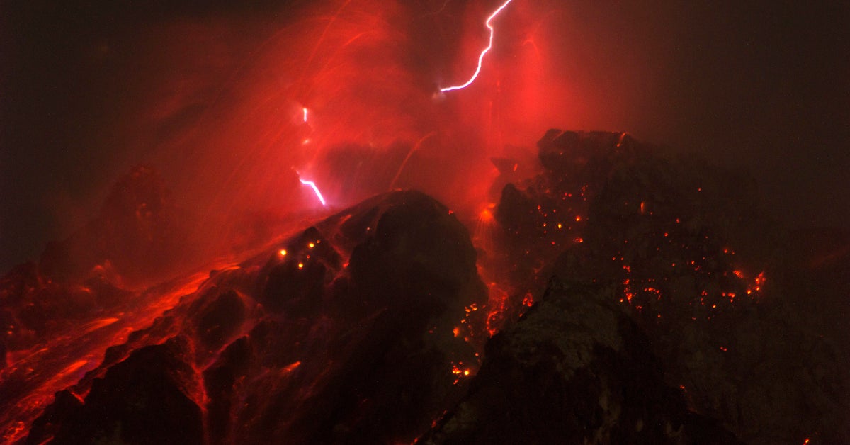 26 Photos That Show The Natural Disasters Humanity Faced In 2017 ...