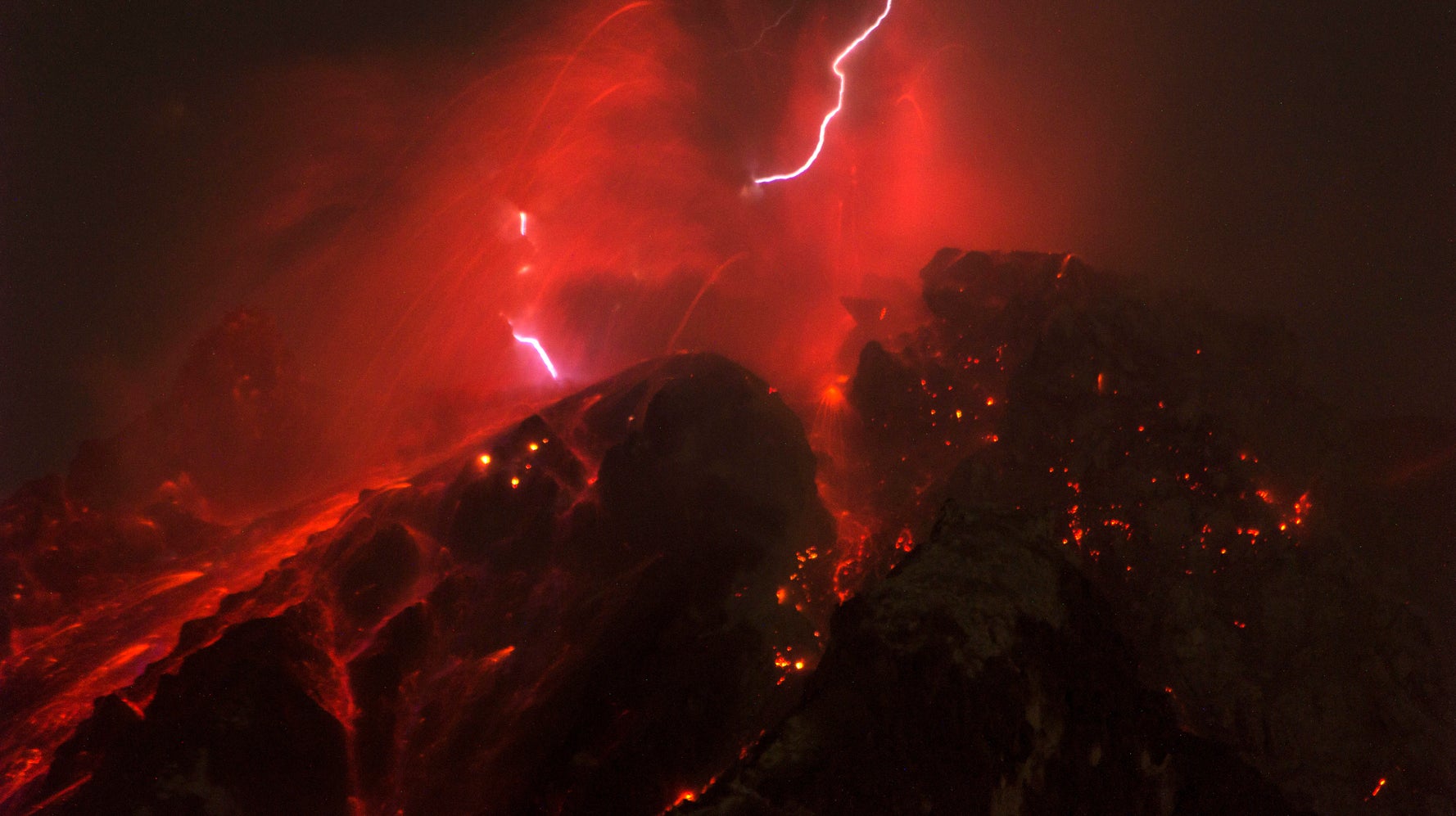 26 Photos That Show The Natural Disasters Humanity Faced In 2017 | HuffPost