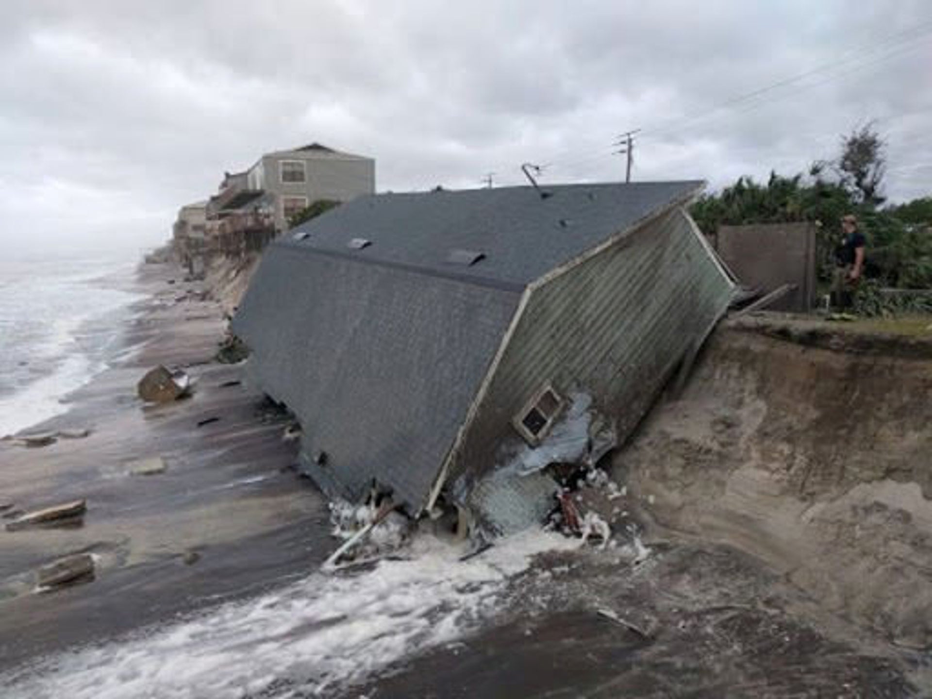 26 Photos That Show The Natural Disasters Humanity Faced In 2017 ...