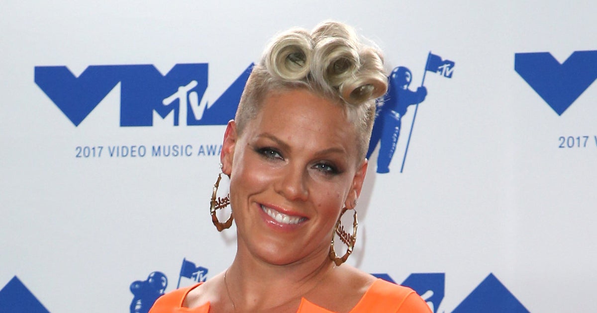 Pink Shares Emotional Grocery Store Encounter With Fellow Mom ...