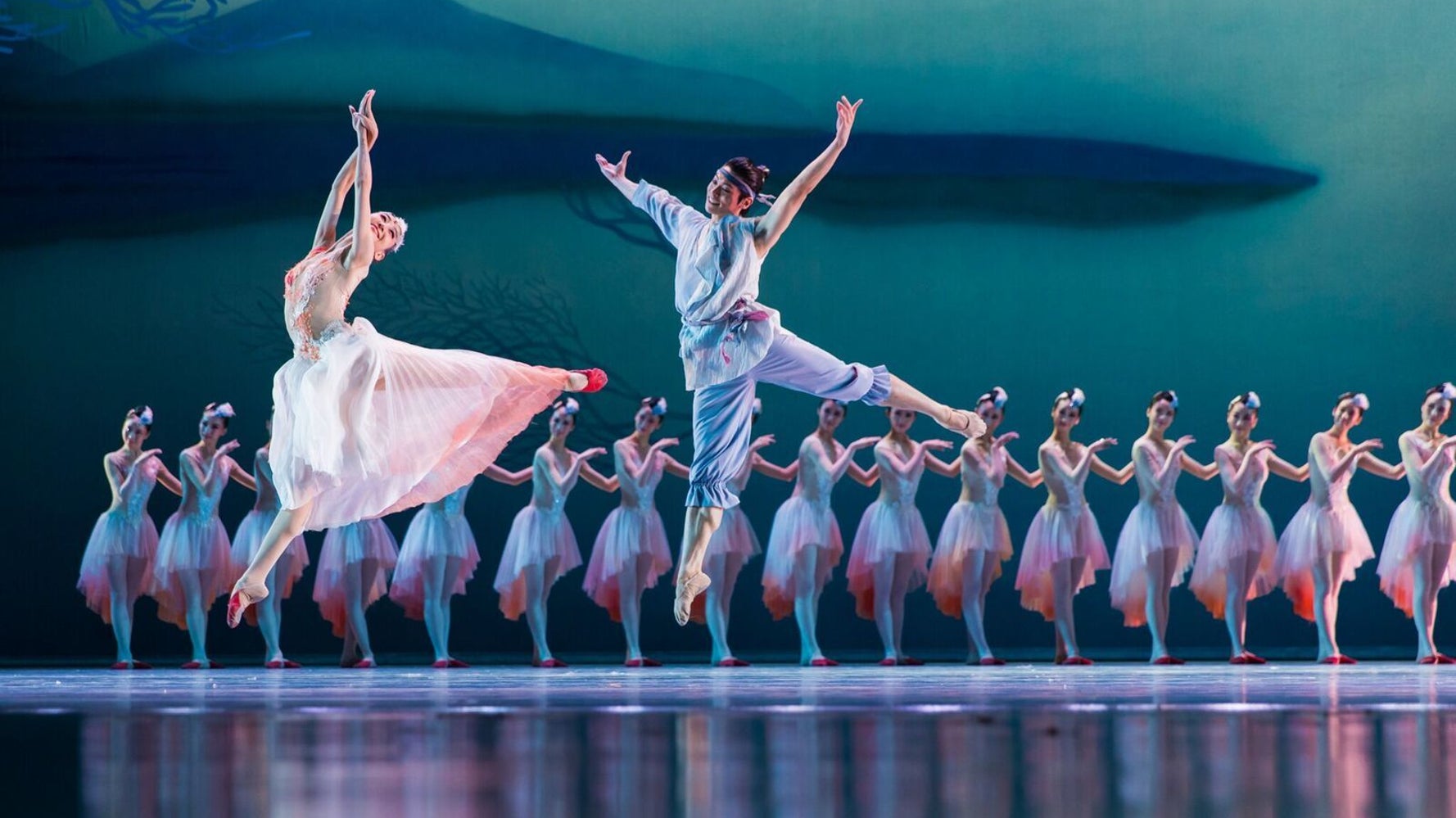 Shanghai Dance Theatre’s 'Soaring Wings' Celebrates Harmony Between Man ...