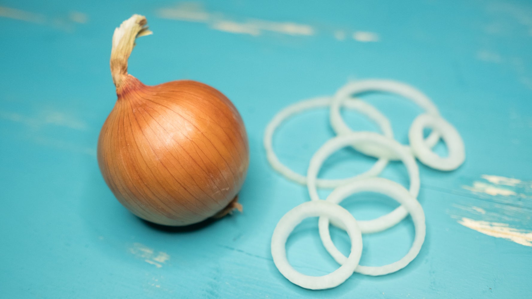 We Tested The New 'Tearless' Onions To See If They Really Work ...