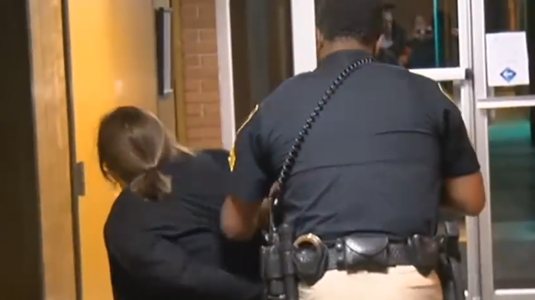 This Teacher Was Shockingly Arrested After Questioning Her ...