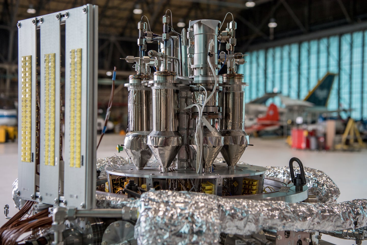 NASA Is Testing A Mini Nuclear Reactor To Power Astronauts On Mars ...