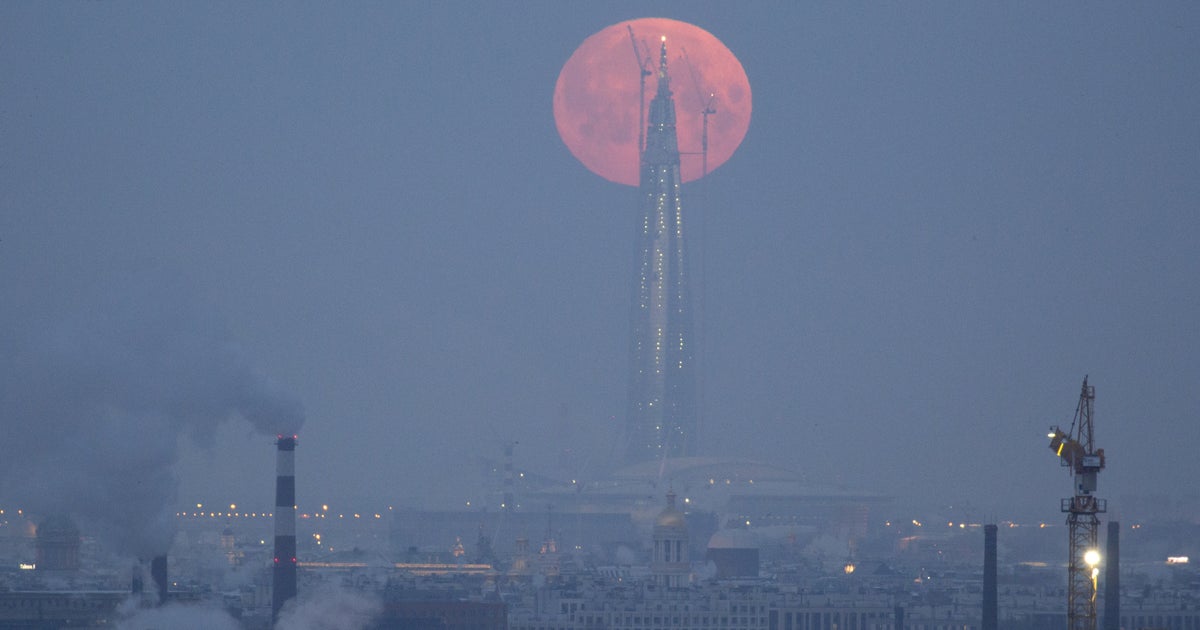 Breathtaking Photos Show The 'Super Blue Blood Moon' Around The World ...