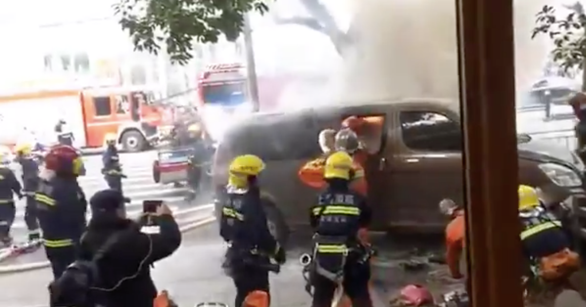 Van Hits Pedestrians In Shanghai, More Than A Dozen Injuries Reported ...