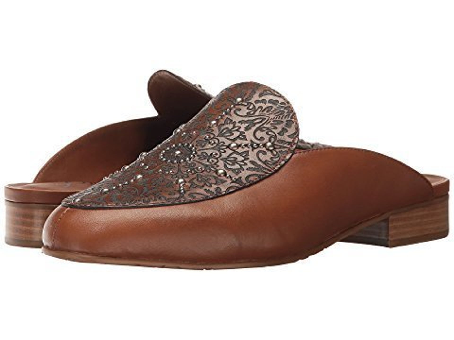 21 Comfortable Mules For Women With Wide Feet | HuffPost Life
