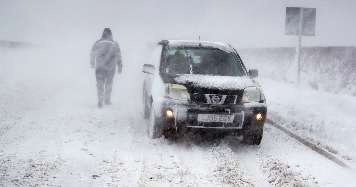 Snow Day Work Policy And Other Rights Explained | HuffPost UK Life