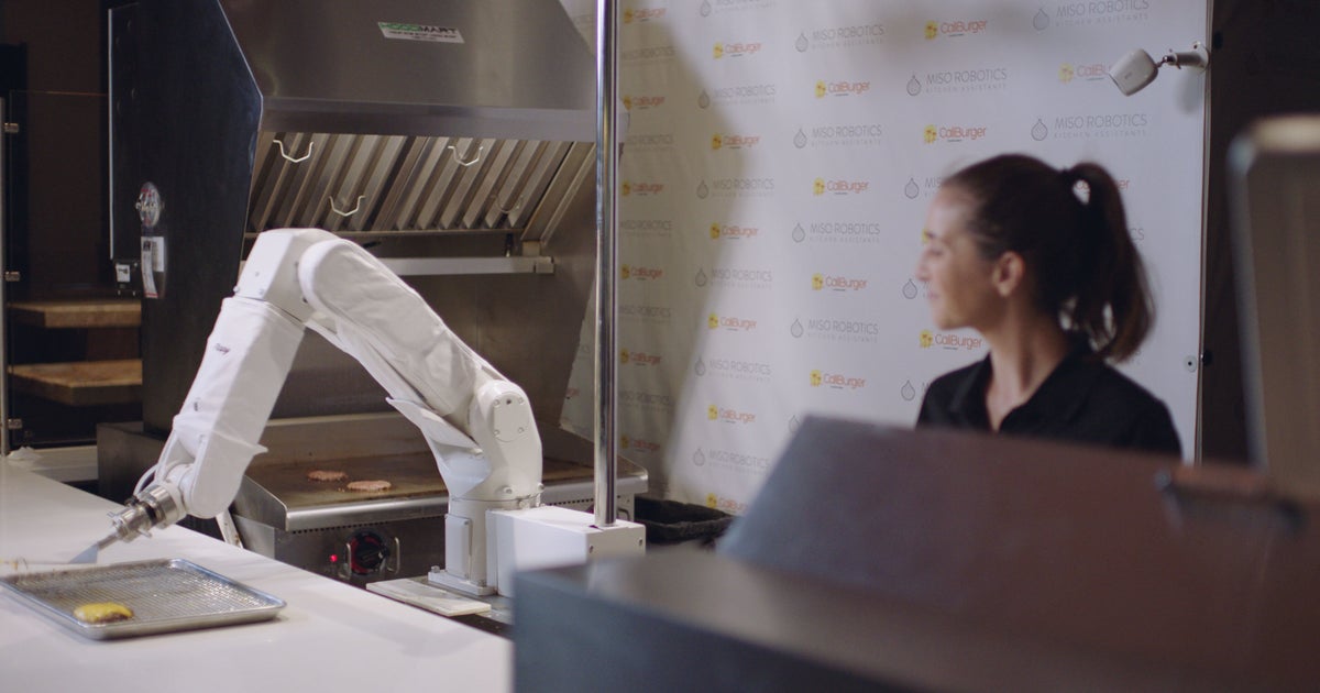 'Flippy' The Burger-Flipping Robot Starts Work In California | HuffPost ...