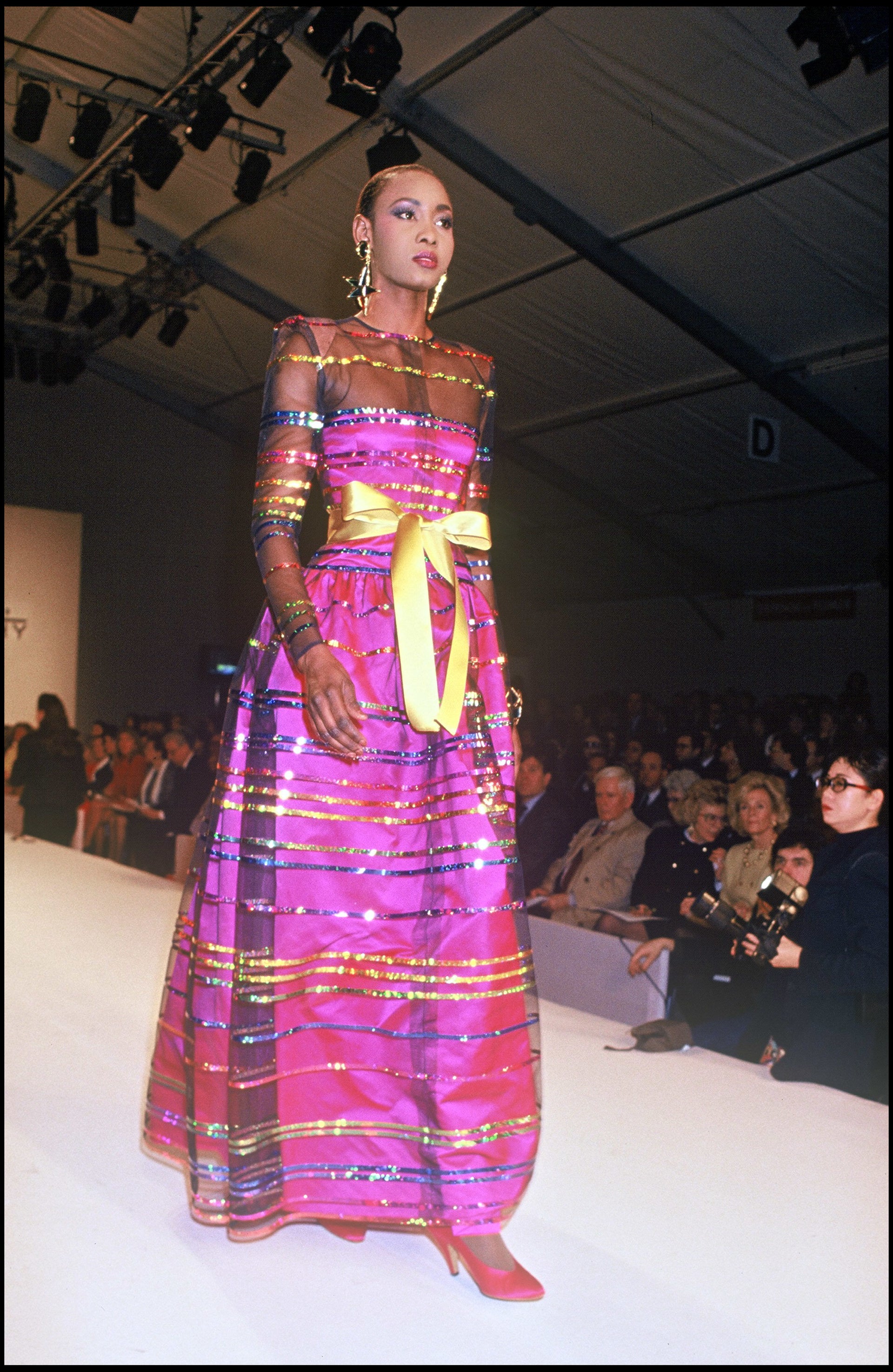 These Photos Take A Look Back At Hubert de Givenchy's Stunning Career ...