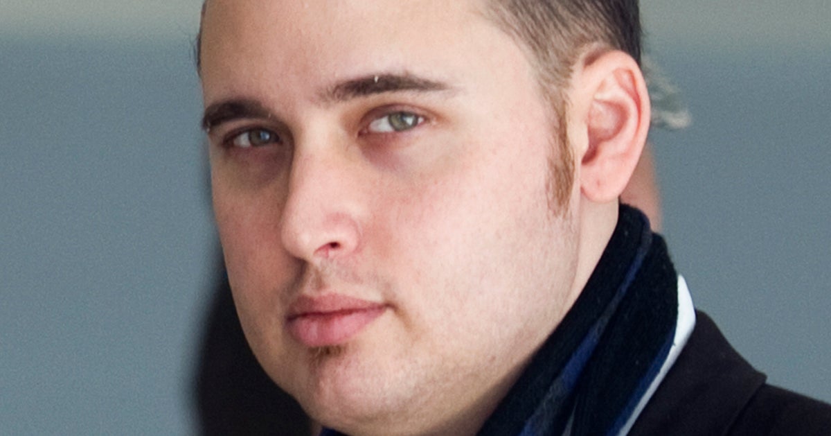 Adrian Lamo, Hacker Who Turned In Chelsea Manning, Dies at 37 ...
