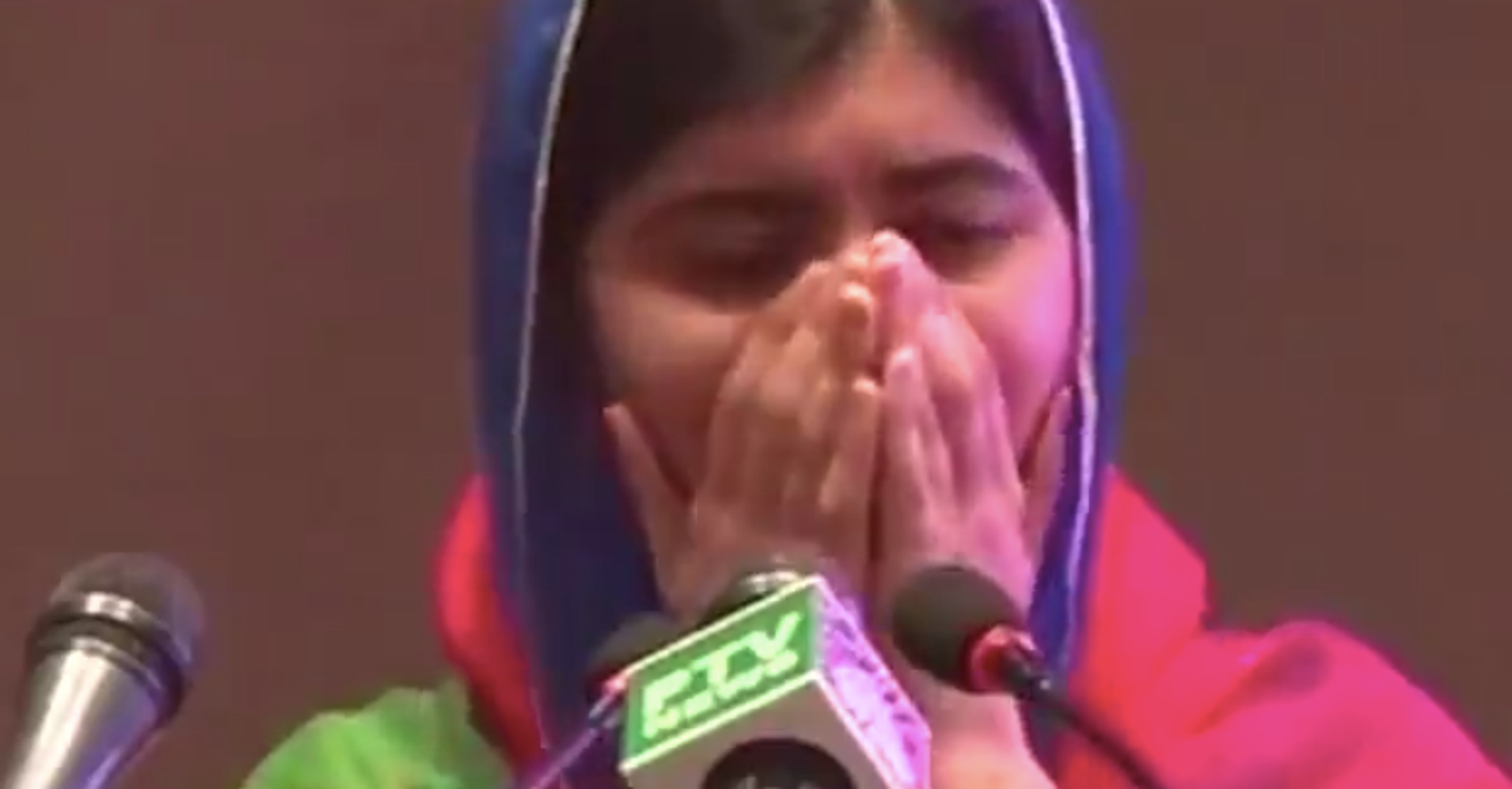 Malala Yousafzai Makes Emotional Return To Pakistan 6 Years After Assassination Attempt Huffpost