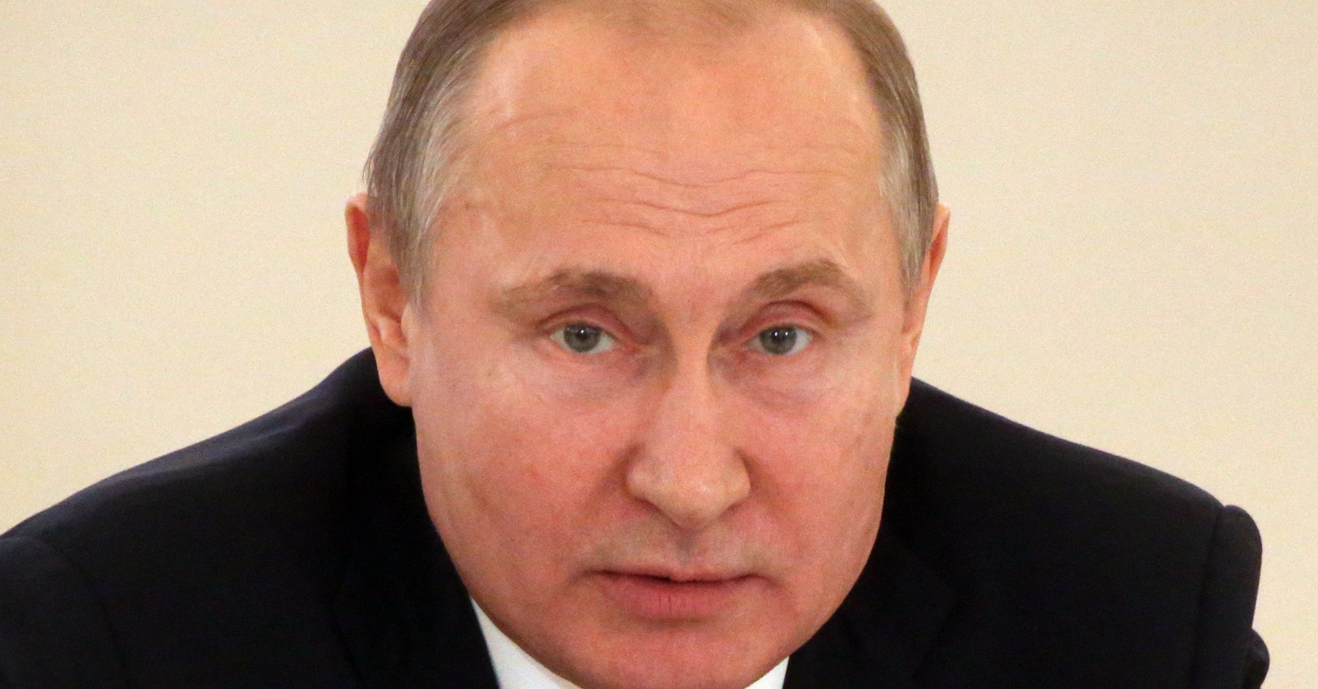 U S Slaps Putins Inner Circle With Aggressive New Sanctions Huffpost