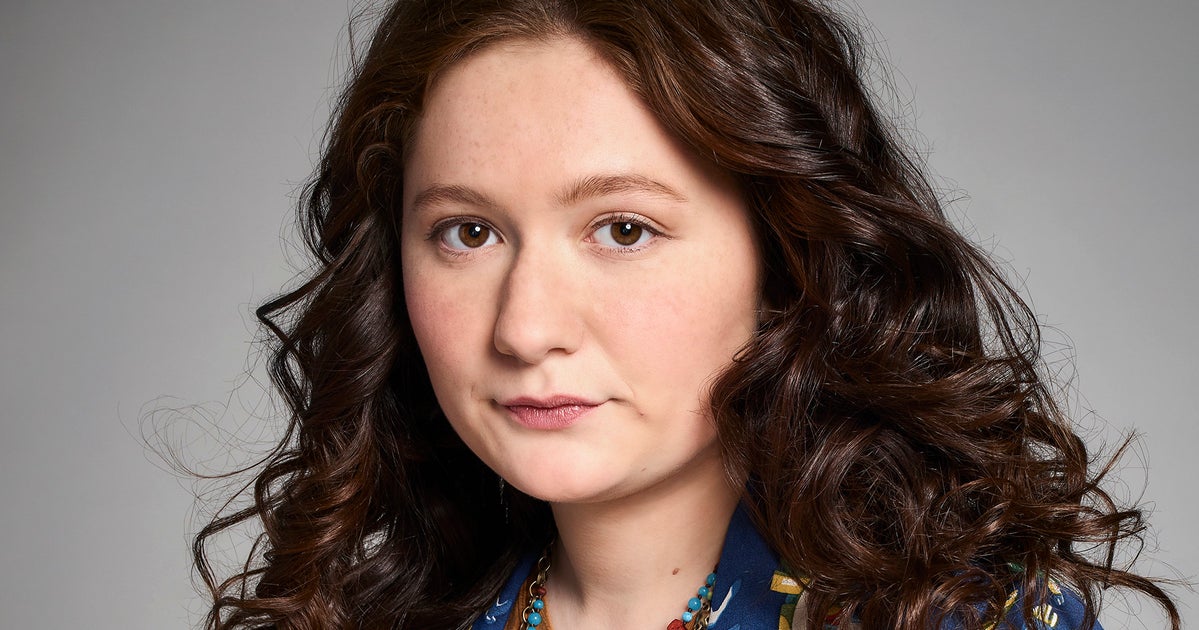 'Roseanne' Star Emma Kenney Seeks Treatment For 'My Battles' | HuffPost ...
