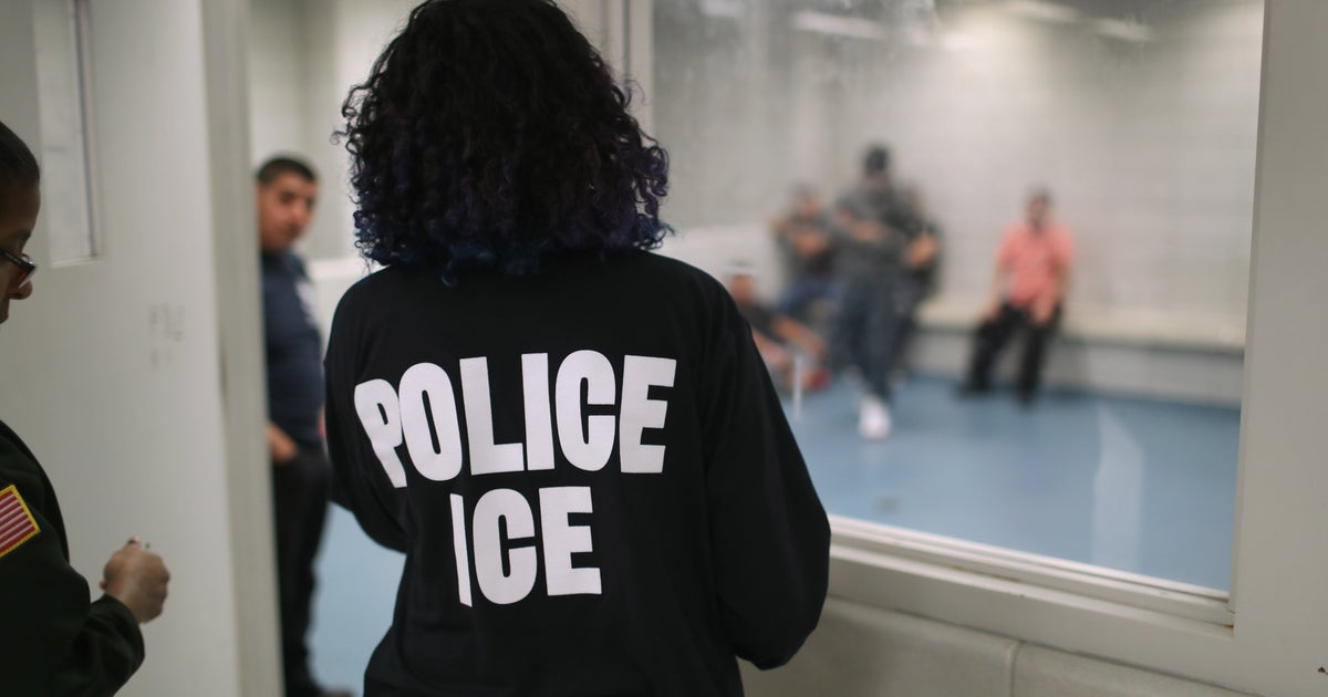 Supreme Court Restricts Deportations Of Immigrant Felons | HuffPost ...