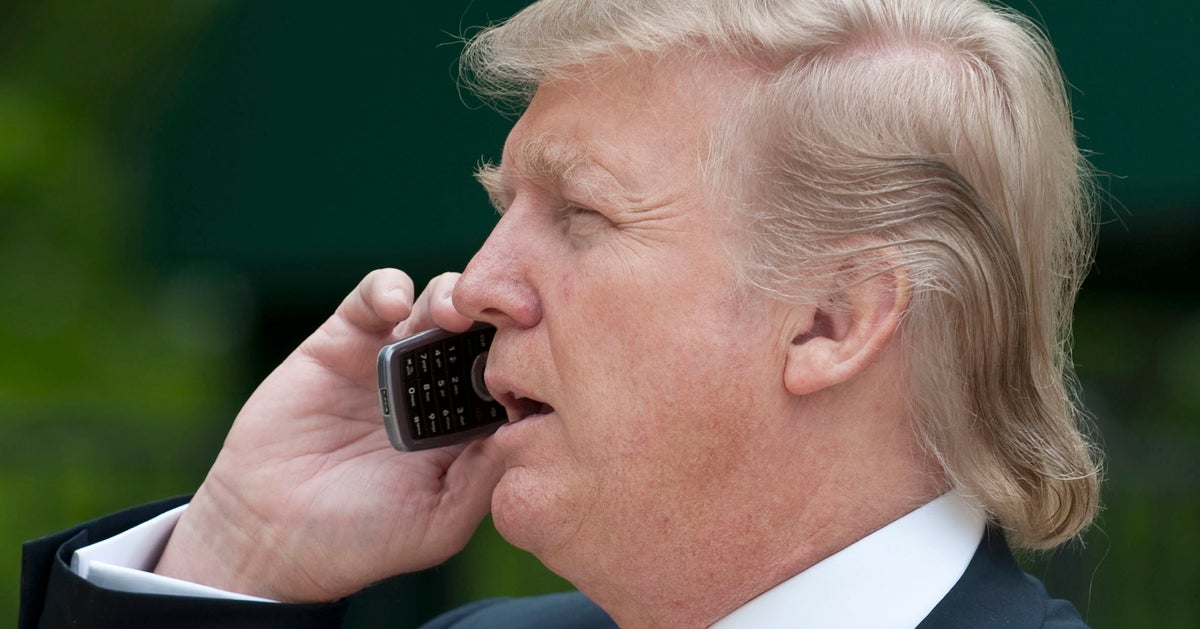 Trump Reportedly Uses Private Cell Phone More Often Amid Kelly's Waning ...