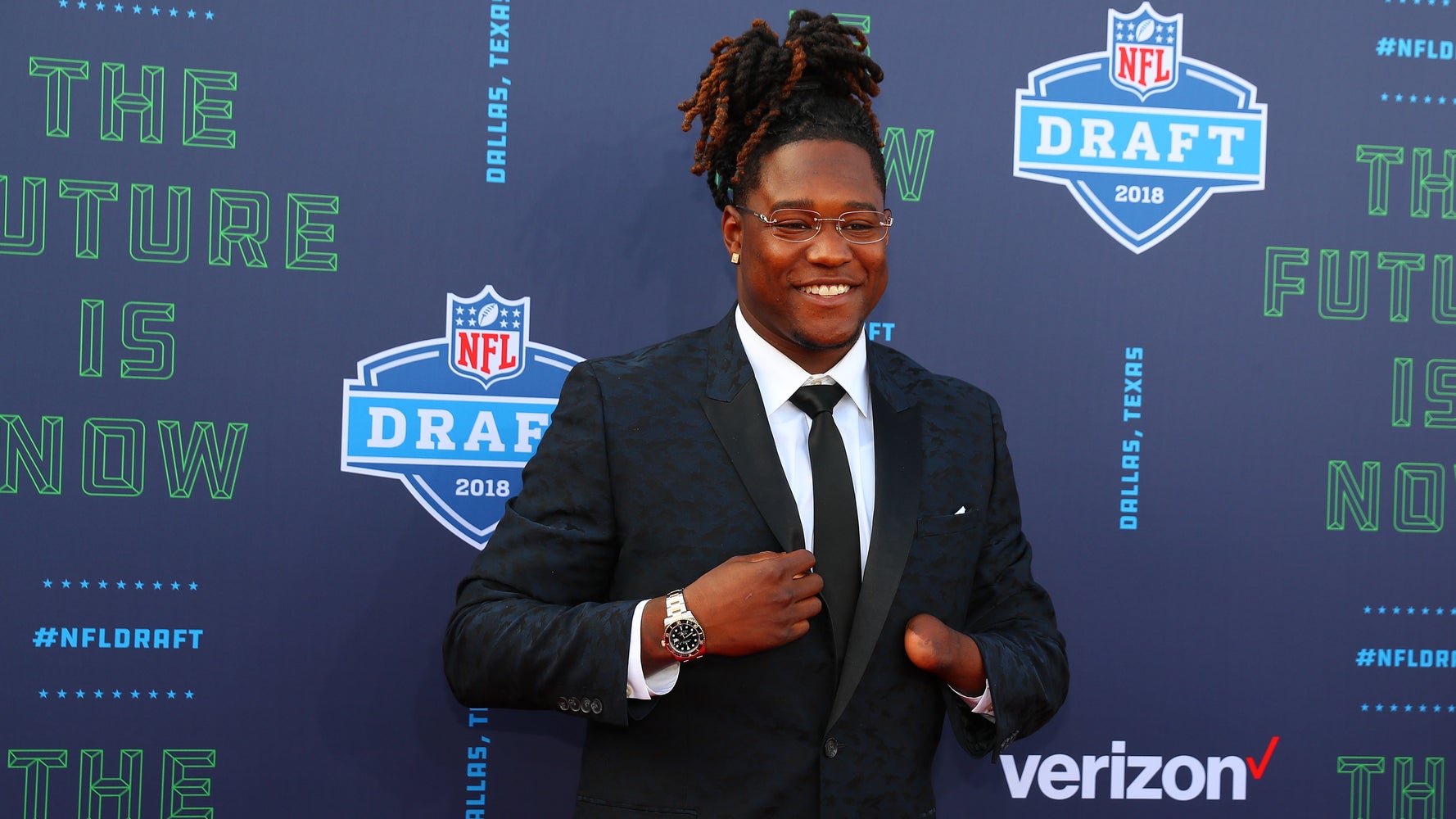 Shaquem Griffin Becomes First One-Handed Player Selected In NFL Draft ...