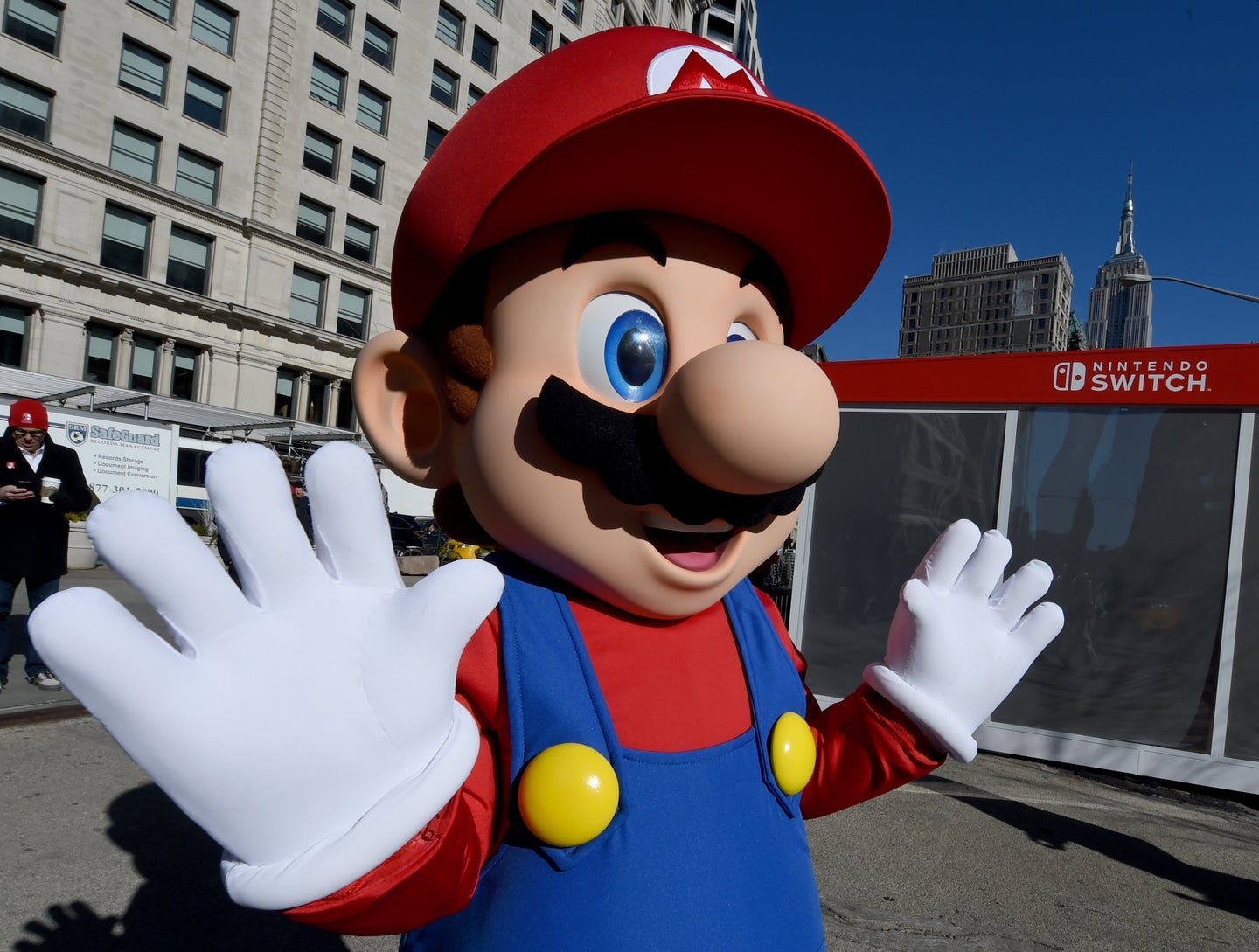 This Is What Super Mario Looks Like Without Hair, And People Are ...