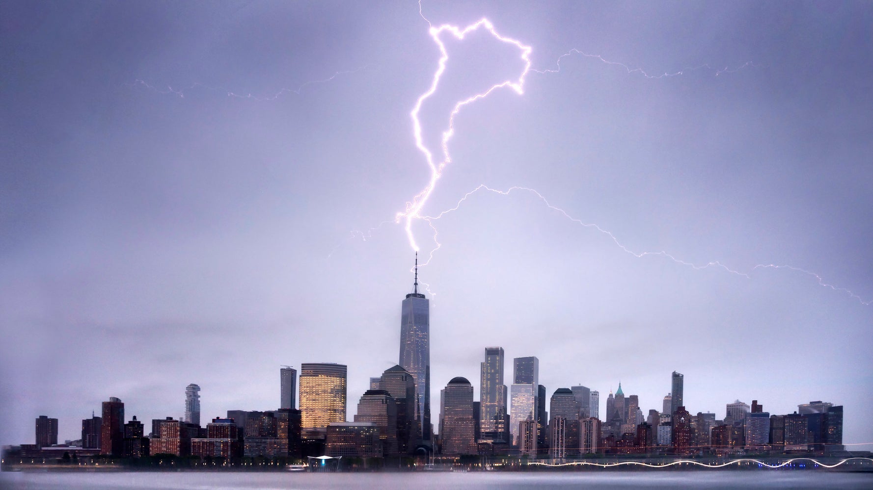 Photographer Captures Epic Lightning Photos During New York ...