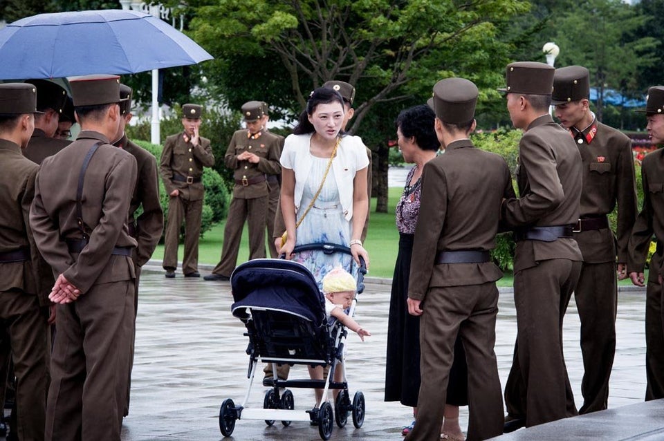 더쿠 일본사진작가가 찍은 2018년 2월까지 북한의 생활풍경스압