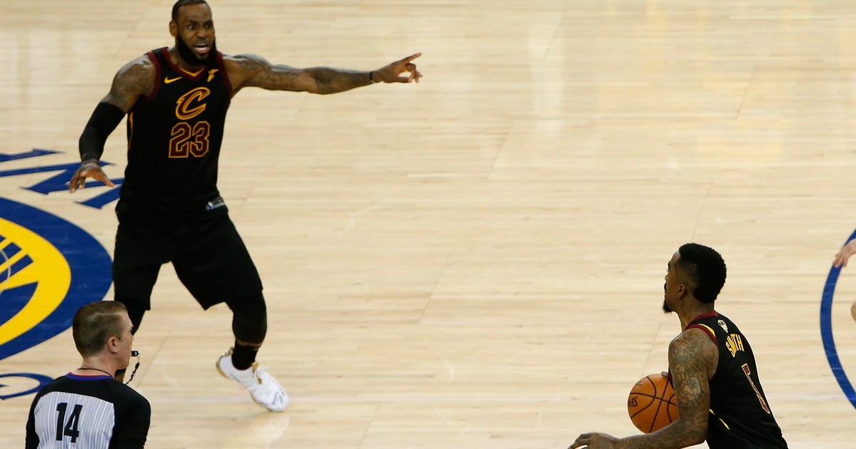 Jr Smiths Blunder In Game 1 Of Nba Finals Stokes Twitter Mockery