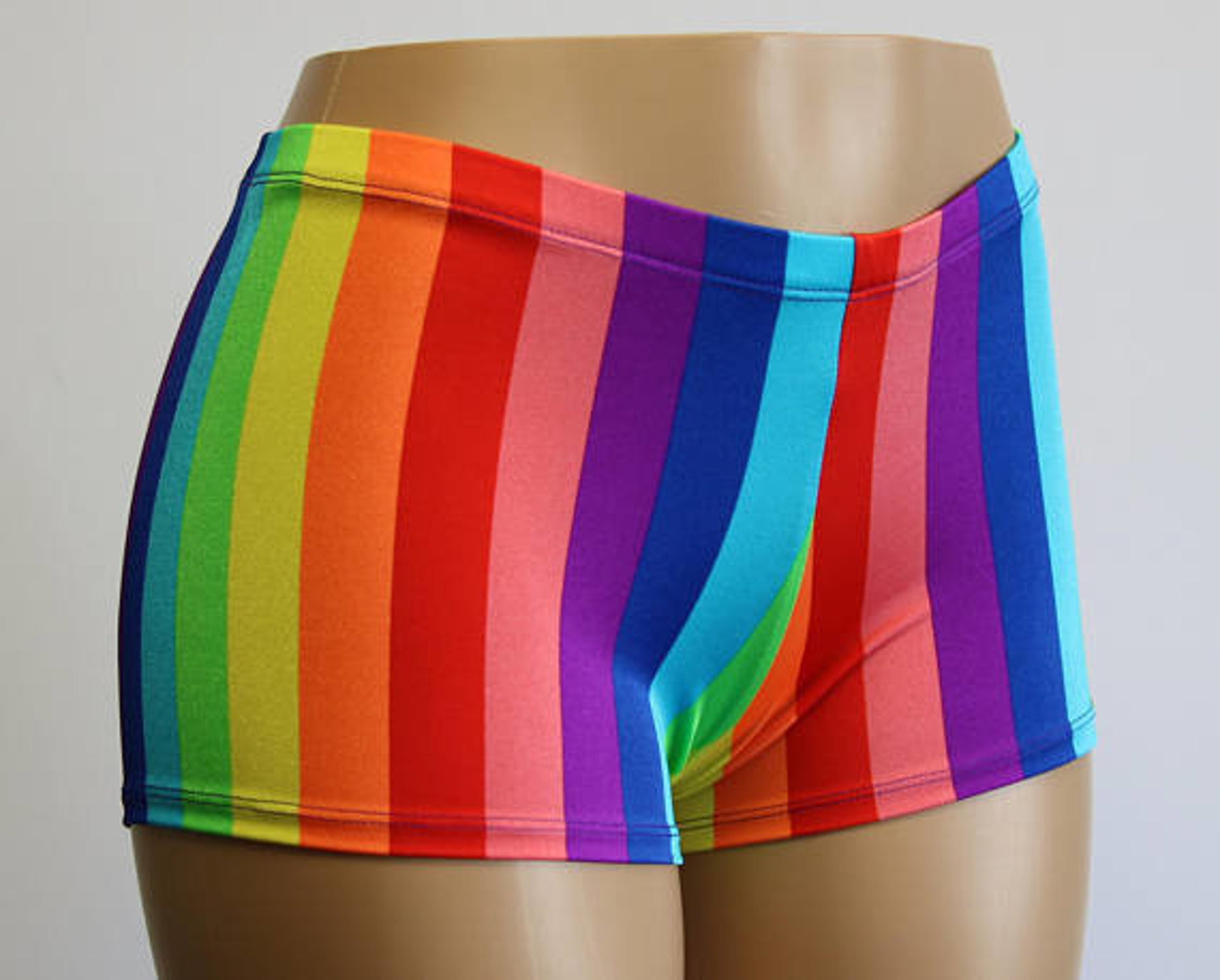 23 Fierce Pride Outfits To Wear This Year | HuffPost Voices