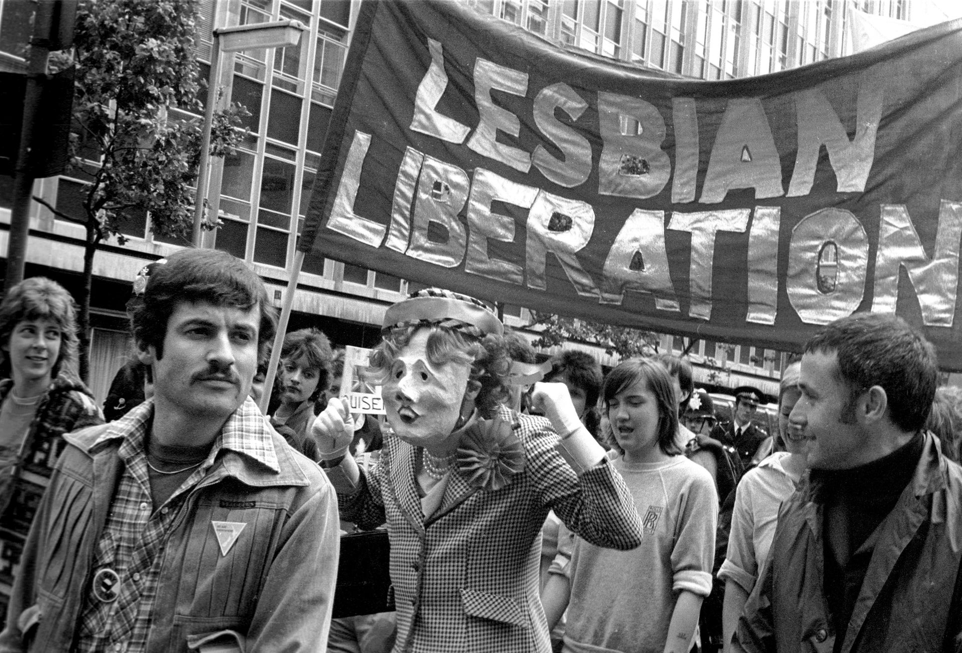 22 Incredible Photos Of LGBTQ Pride Celebrations Over The Decades ...