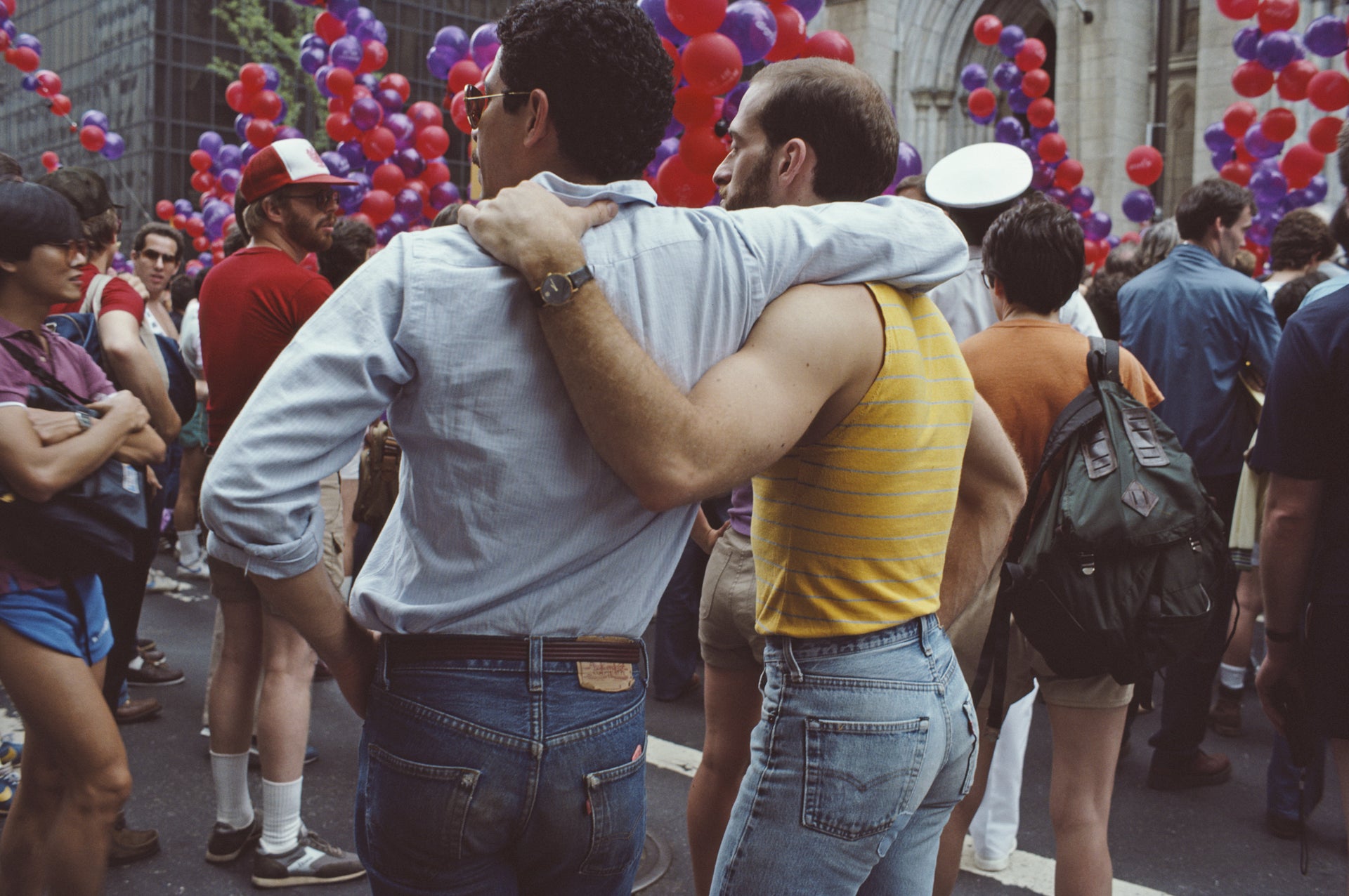 22 Incredible Photos Of LGBTQ Pride Celebrations Over The Decades ...