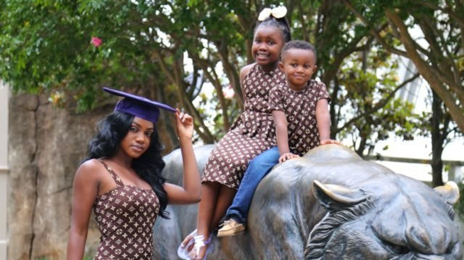 Single Mom, 24, Celebrates Graduation With Her 2 Children: 'You Don't ...