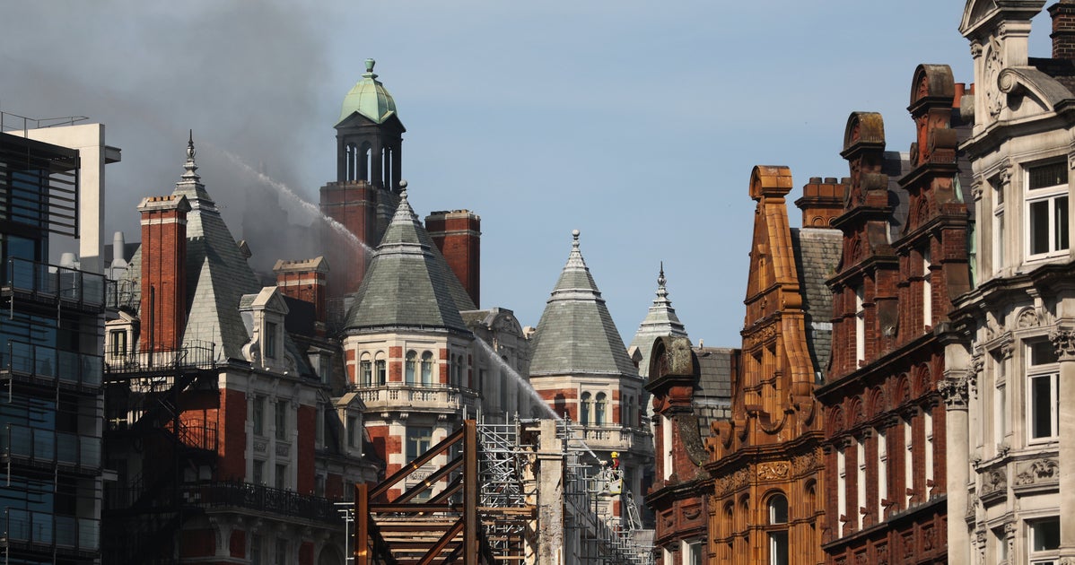 Knightsbridge Fire: 100 Firefighters Tackle Blaze At Mandarin Oriental ...