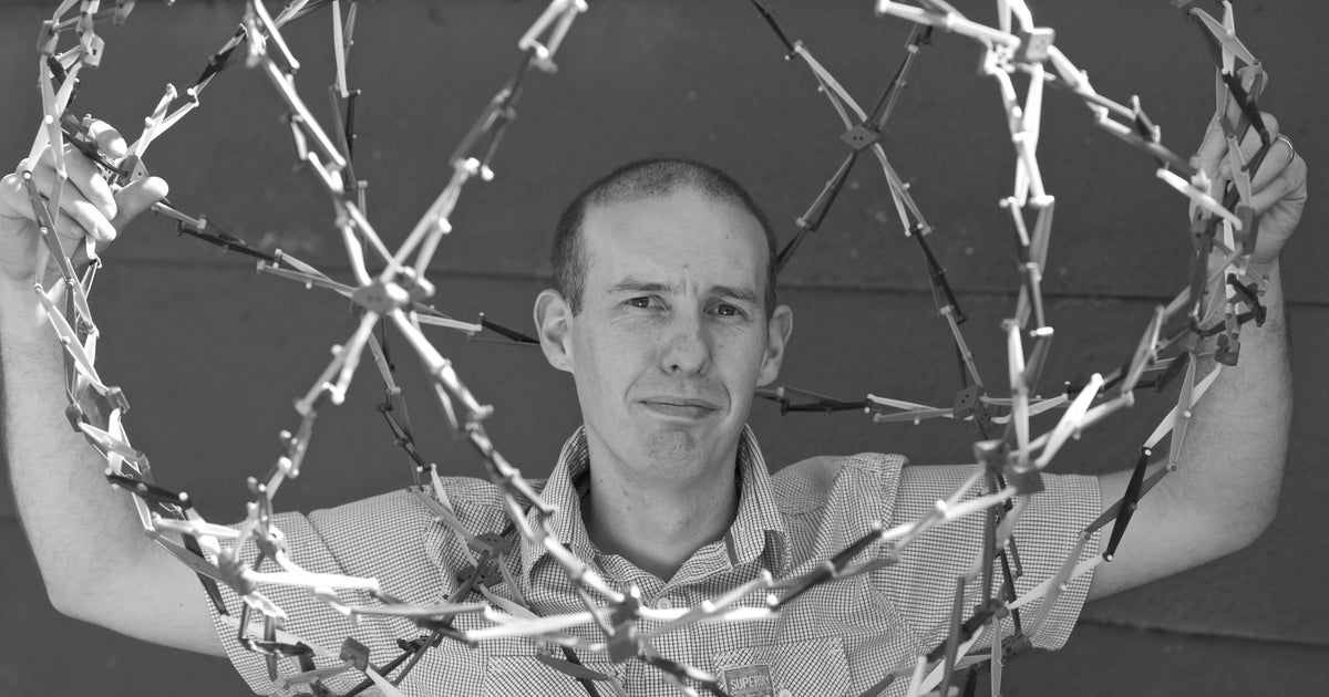 Working As A Science Magician Lets Me Explain Our Mindblowing, Wondrous ...