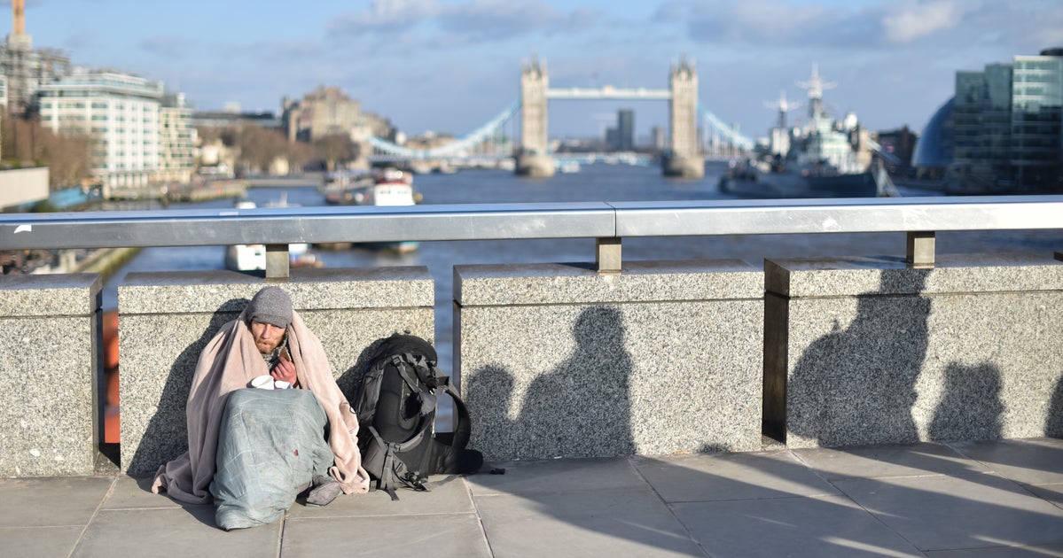 Homeless People Suffering Sunburn And Dehydration In Ongoing Hot ...