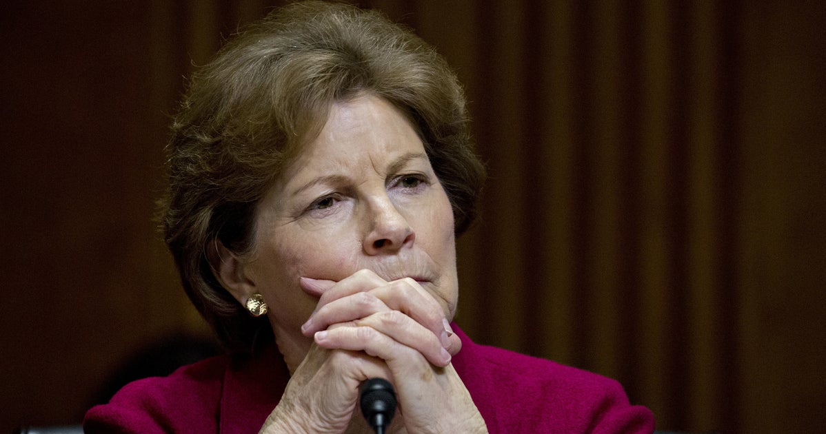 Senator Calls For Hearing With U.S. Interpreter In Trump-Putin Meeting ...
