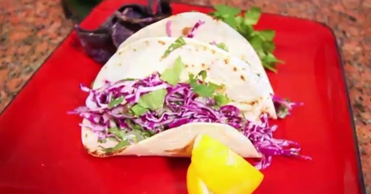 Cena En 20 Minutos Con Chef Cheo: Taco De Pescado Con Repollo Rojo ...